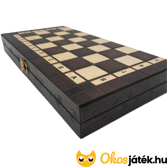 Sakk készlet fából, gyönyörű kivitelezésben.